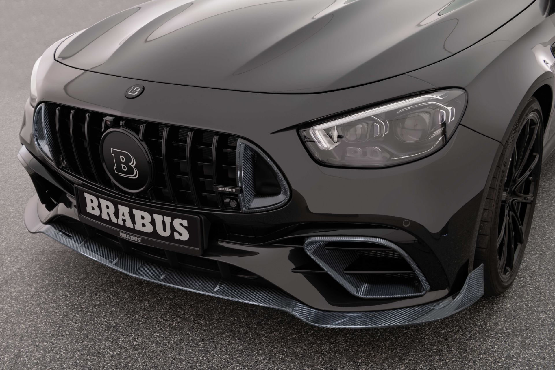 Pripravljeni, pozor, štart! - Brabus 900 - Avto+Šport